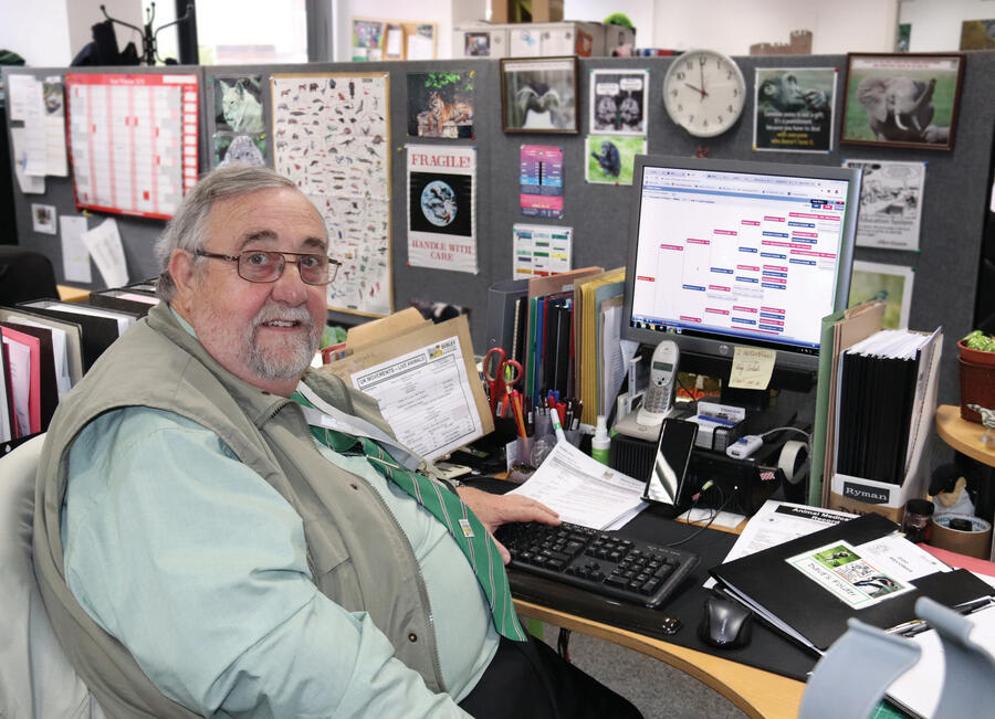 Dr Dave Beeston awarded Honorary Membership | BIAZA